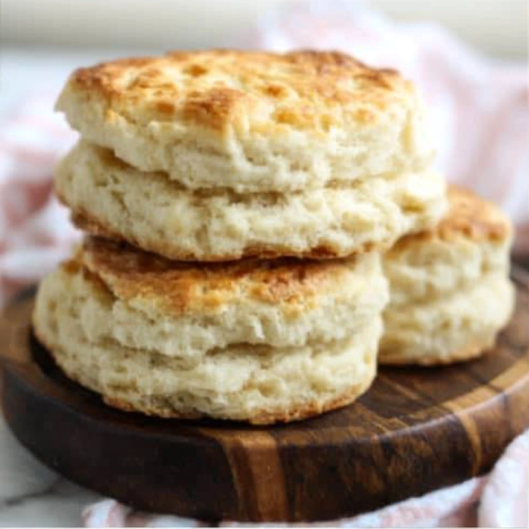 Easy 3-Ingredient Biscuit Recipe – Fluffy & Ready in Minutes!